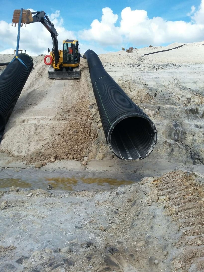 Gyp Stack Closure Job Underway - COMANCO