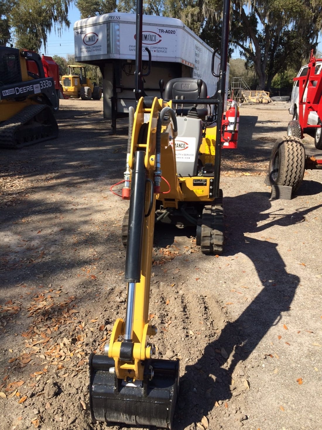 COMANCO FLEET ADDS CAT 300.9D MINI HYDRAULIC EXCAVATOR | COMANCO