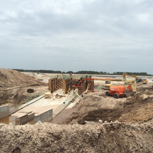 Outfall Structure Constructed in North Florida - COMANCO